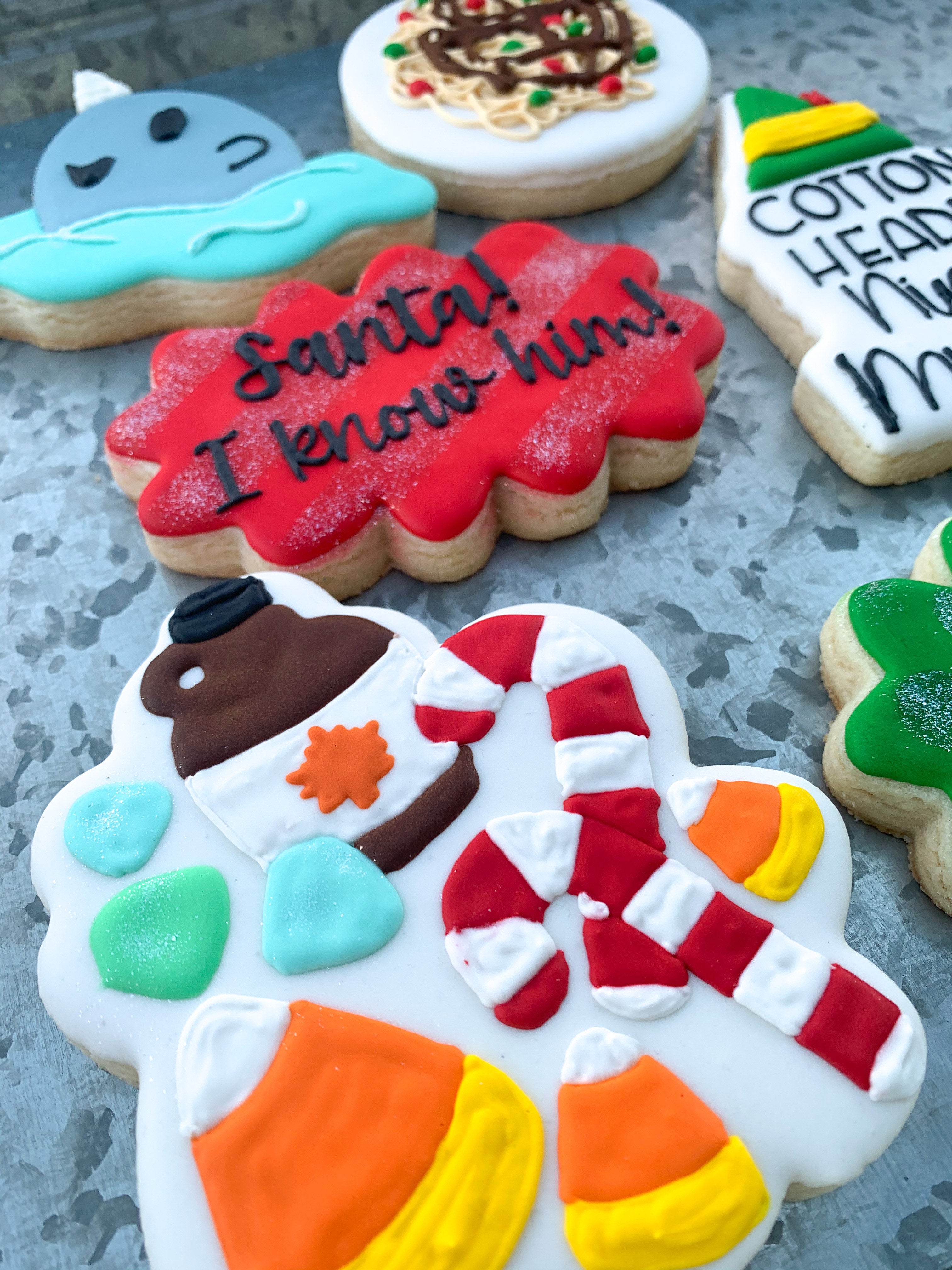 Christmas Cheer Dozen | HEB Bakes Custom Decorated Cookies